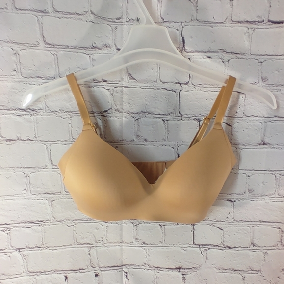 knix | Intimates & Sleepwear | Knix Wing Woman Wireless Contour Bra ...